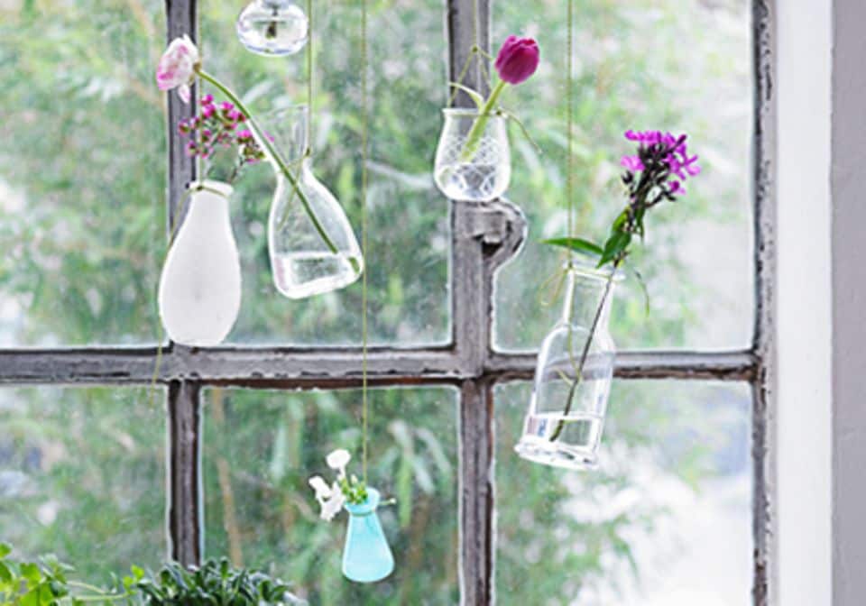 Platz an der Sonne: Vasen aufhängen - Bild 3 - [LIVING AT HOME]