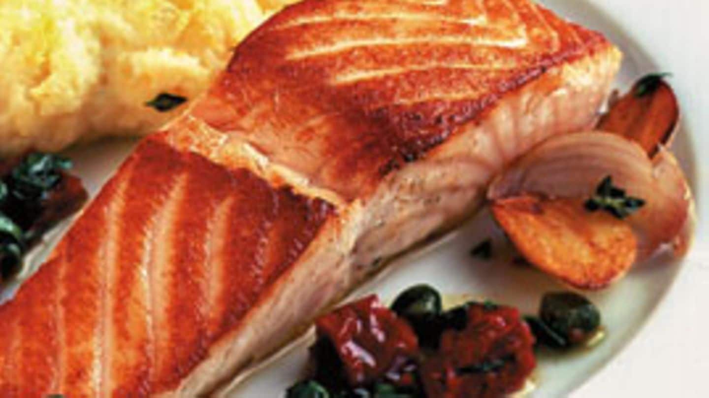 Gebratene Lachstranchen mit Kartoffel-Zitronenpüree Rezept - [LIVING AT ...