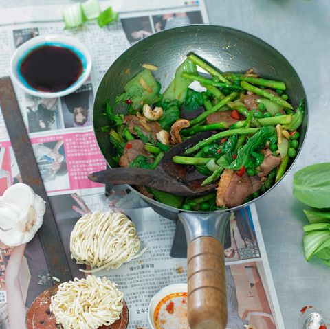 Wok-Ente mit Asia-Gemüse Rezept - [LIVING AT HOME]